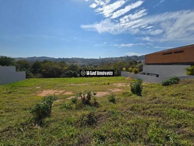 Terreno com 800 m² à venda no condomínio Recanto das Palmas em Vinhedo