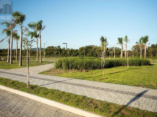 Terreno com 863,79 no loteamento Arbo Village Park em Santa Maria