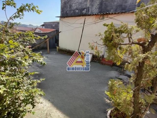Terreno com 03 casas disponível para venda no Parque Boturussu
