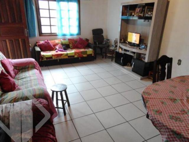 Terreno com 02 casas