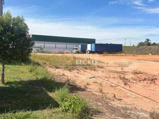 Terreno com 1000m2 em condomínio fechado no Ceic Área Industrial Caçapava