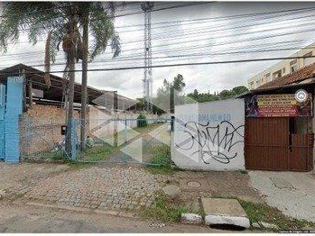 Terreno com 1076m2 de área total, medidas 11x88,20x13,40 no Bairro Medianeira, em Porto Alegre