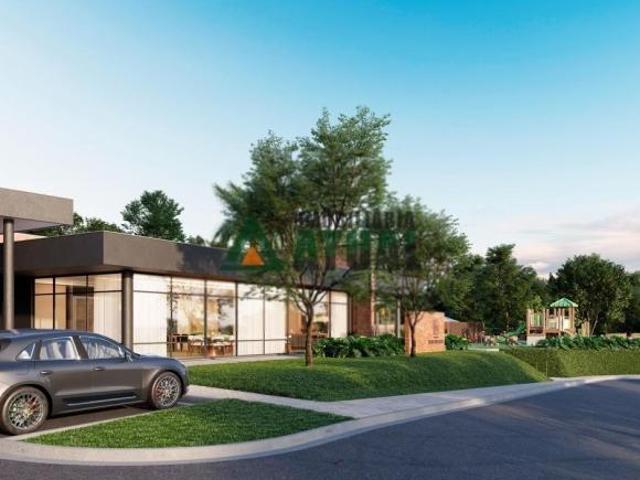 TERRENO COM 125M² A VENDA NO COND. TAUÁ VILLAGE NA REGIÃO LESTE