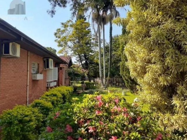 Terreno com 1353 m² no centro de Esteio / RS