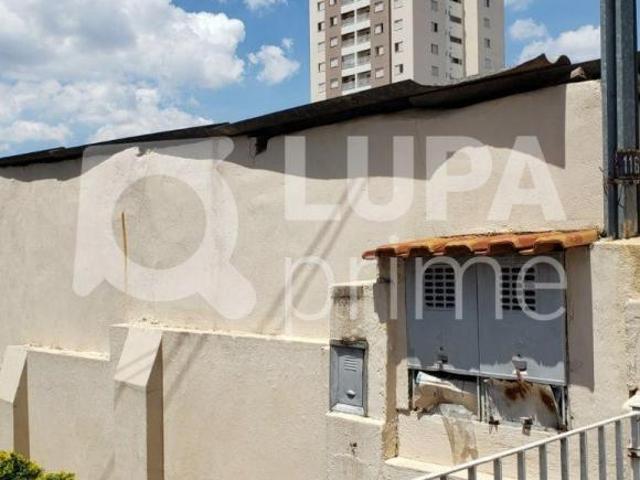 Terreno com 150 metros à venda na Vila Nivi!