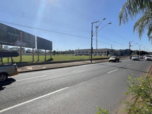 Terreno com 1700 m2 na Via Norte | Só aqui na Rosa e Rangel Consultoria e Assessoria Imobiliária