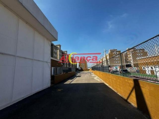 terreno com 1910 metros ²