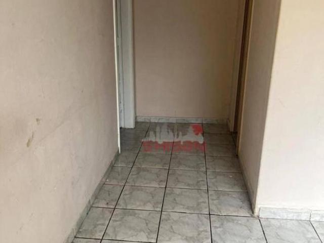 Terreno com 192m2, tem 03 casas, a principal com 120m2 !Rua tranquila