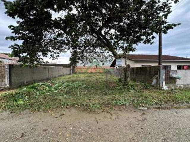 Terreno com 194,86m², à venda em Balneário Barra do Sul Costeira
