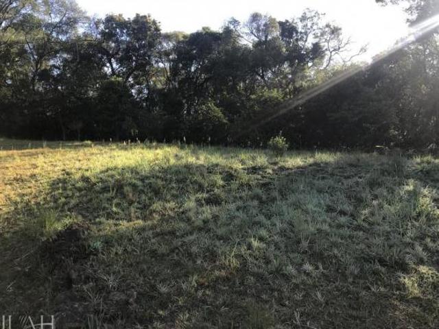 Terreno com 1.027,89 m2 em Monte Bérico