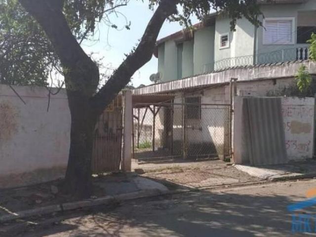 Terreno com 1.033m² em Excelente localização