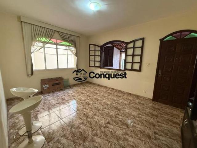 Terreno com 1.238m2 com 02 casas independentes Bairro Riacho das Pedras Contagem