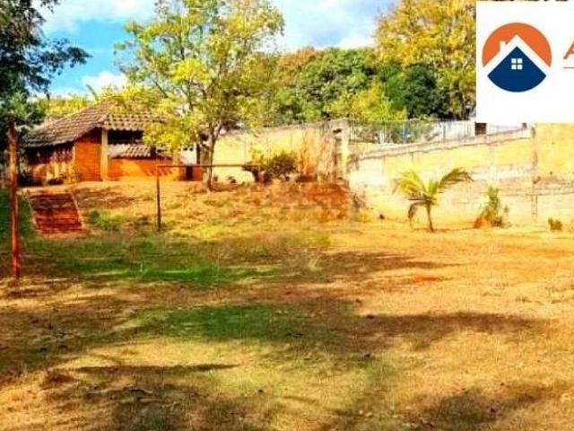 Terreno com 1.300m² próximo à Orla Lagoa da Pampulha no B. Jardim Atlêntico!