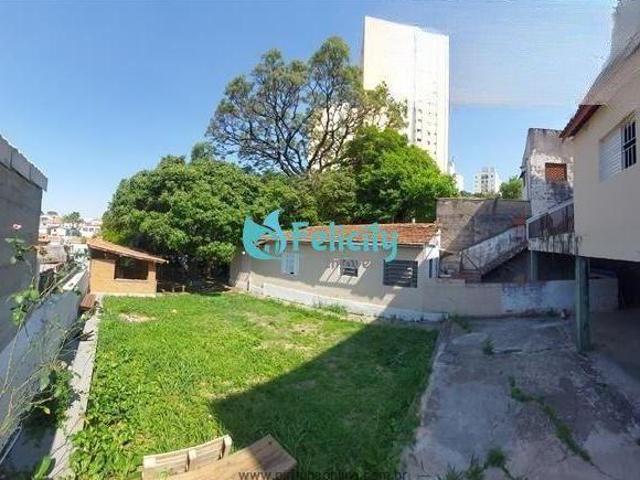 Terreno com 1.470m2 na Vila Mangalot