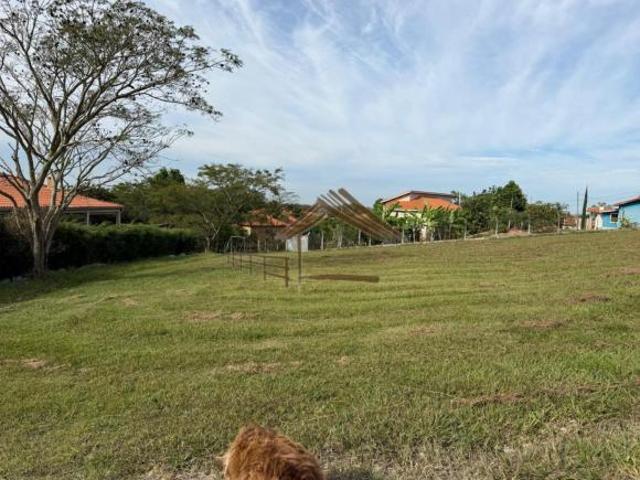 Terreno com 1.500 m², ótima topografia, água da sabesp, escritura registrada