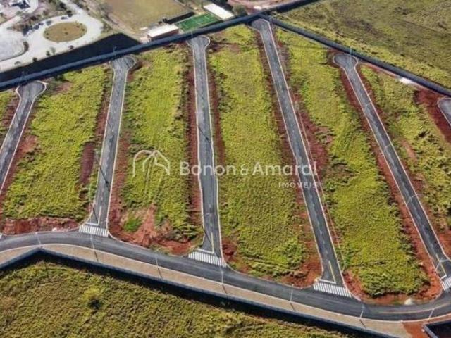 Terreno com 200 m² no Condomínio Villagio Paulinia, Paulínia