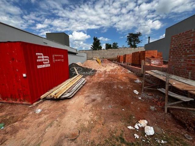Terreno com 200m² em Condomínio Fechado
