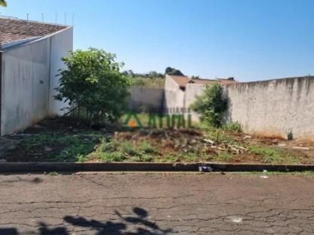 TERRENO COM 250M² A VENDA NA REGIÃO LESTE