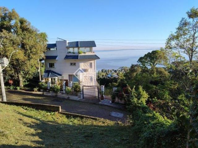 Terreno com 266,10m² bem localizado no bairro