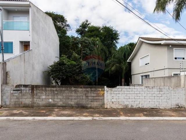 Terreno com 291 metros sendo 13 de frente por 22 para os fundos localizado no Jardim Virginia Bianca