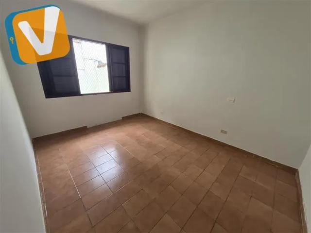 Terreno com 2 casas mais salão