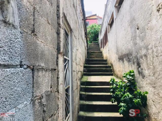 Terreno com 2 casas, metragem de 10,00 x 42,00, oferta r$ 735.000,00, à vista!