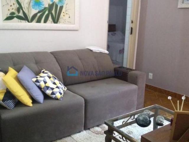 Terreno com 2 casas na Vila Moraes