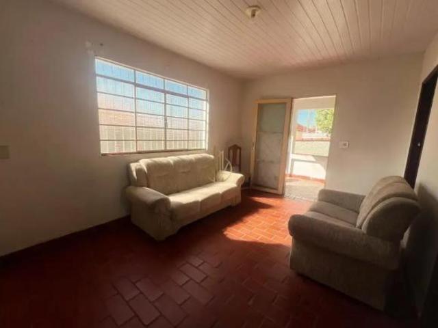 Terreno com 2 Casas à venda no Bairro Santa Cruz
