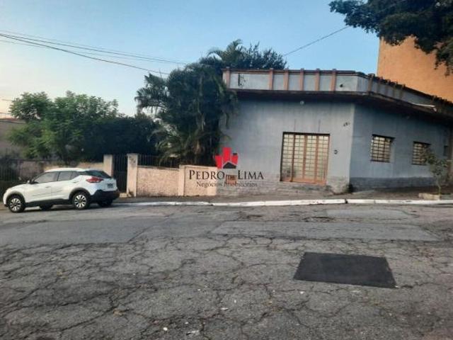 Terreno com 2 casas antigas na Penha