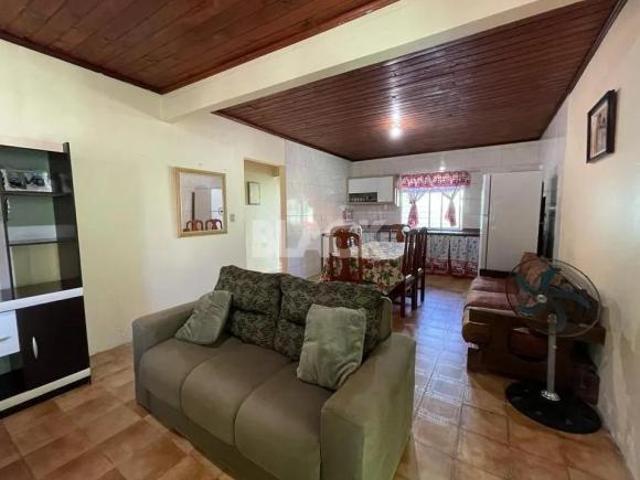 Terreno com 2 Casas com 5 quartos no total a venda em Torres RS