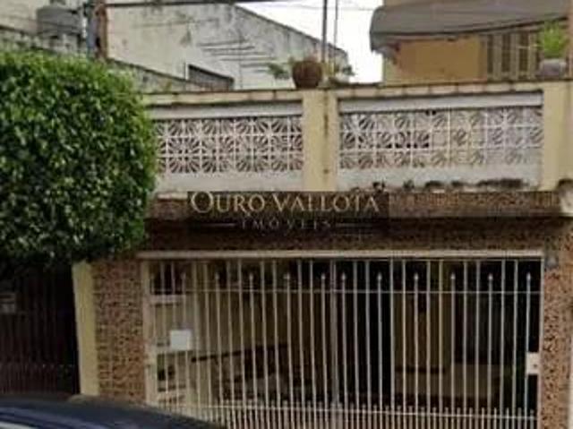 Terreno com 2 casas