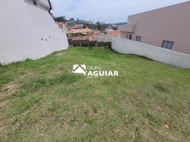 Terreno com 300 m² à venda em Valinhos/SP