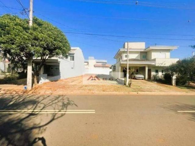 Terreno com 300 m² por R$ 580.000