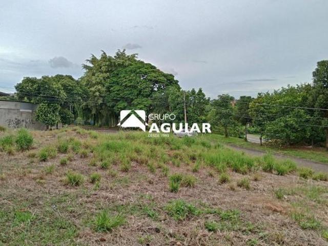 Terreno com 302,71 metros quadrados à venda, em Valinhos/SP