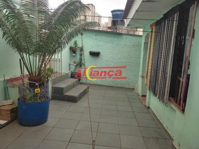 TERRENO COM 303 m2 COM 2 CASAS NO TERRENO VILA TIJUC GUARULHOS SP