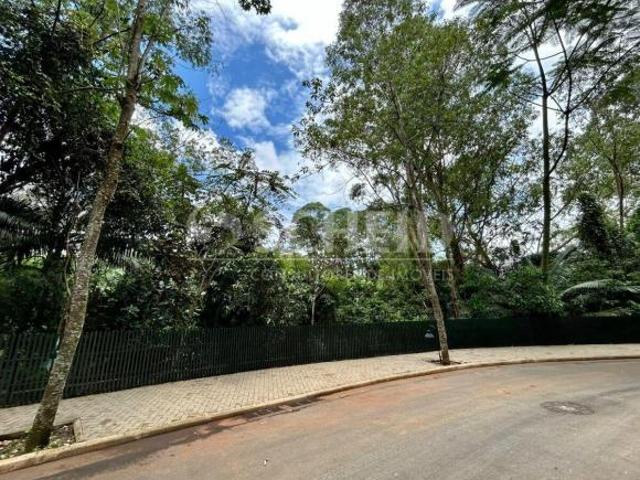 Terreno com 306m2 à venda em condomínio de luxo no Alto da Boa Vista