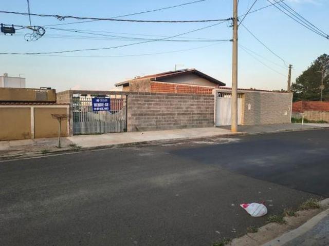 Terreno com 311m2 murado em ponto bom no bairro