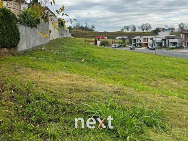 TERRENO COM 313M² A VENDA NO RESIDENCAIL MONT ALCINO