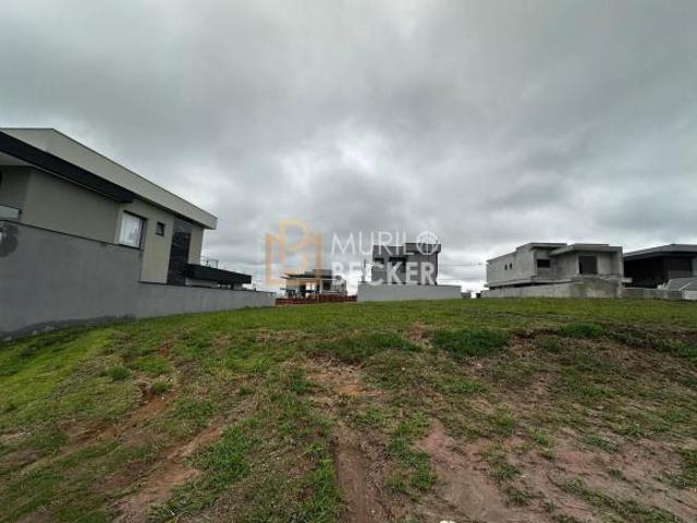 Terreno com 330m2 Condomínio Terras Alpha Urbanova