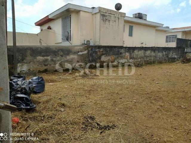 Terreno com 330m² à venda na Vila Inglesa