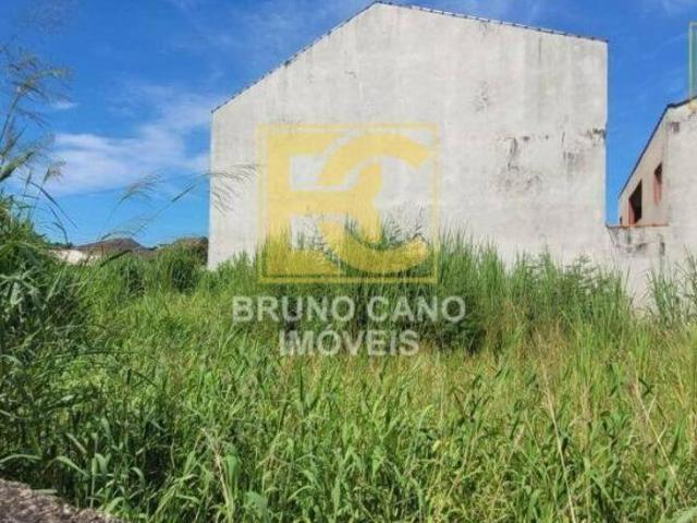 Terreno com 330m² Perto da Praia em Peruíbe