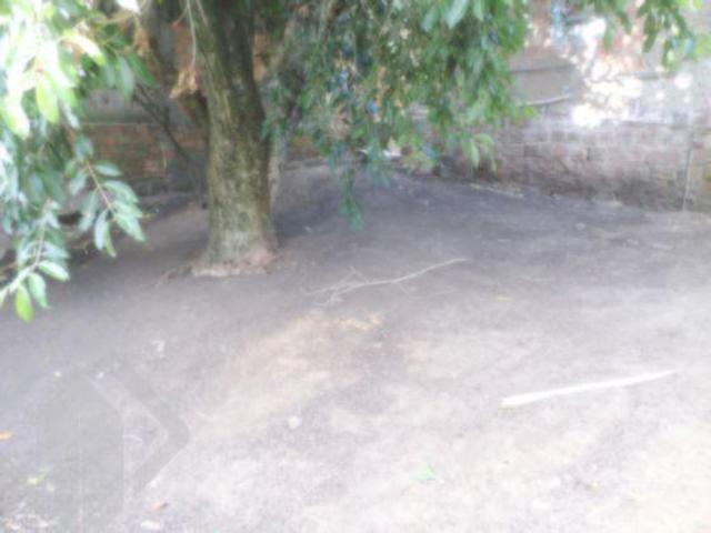 Terreno com 333m² de área no bairro Camaquã