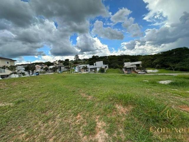 Terreno com 343m²! Condomínio fechado Caçapava!