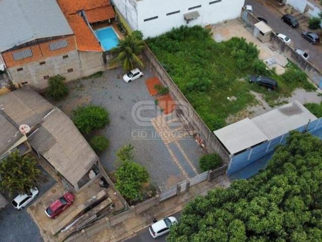 Terreno com 360 m² no bairro Porto