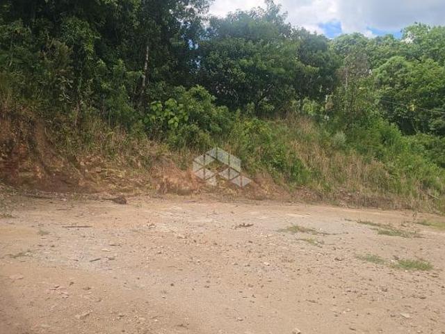 Terreno com 360m2 localizado no Altos do Medianeira em Farroupilha