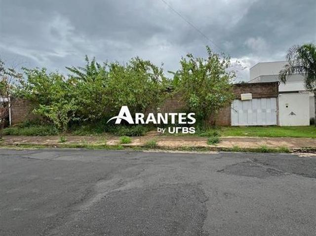 Terreno com 360m² à venda no bairro Jardim Karaíba
