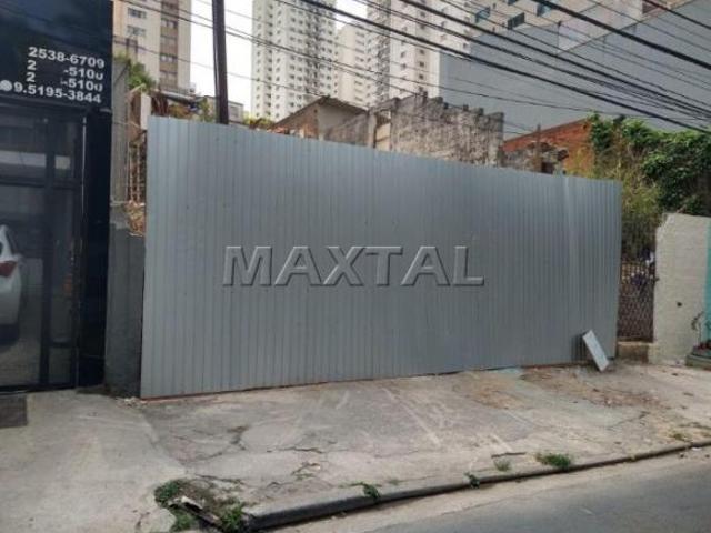 Terreno com 380m² de área útil, na região de Santana próximo da estação de metrô