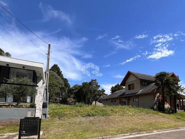 Terreno com 390,00m², no Loteamento Vivendas do Arvoredo em Gramado