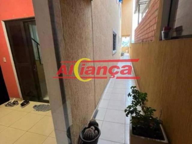 Terreno com 3 moradias Sobradão com 4 dormitórios 1s e closet, sala 2 ambientes, cozinha ampla