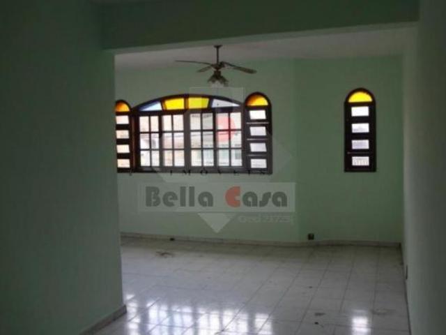 Terreno com 3 casas na Vila Carrão
